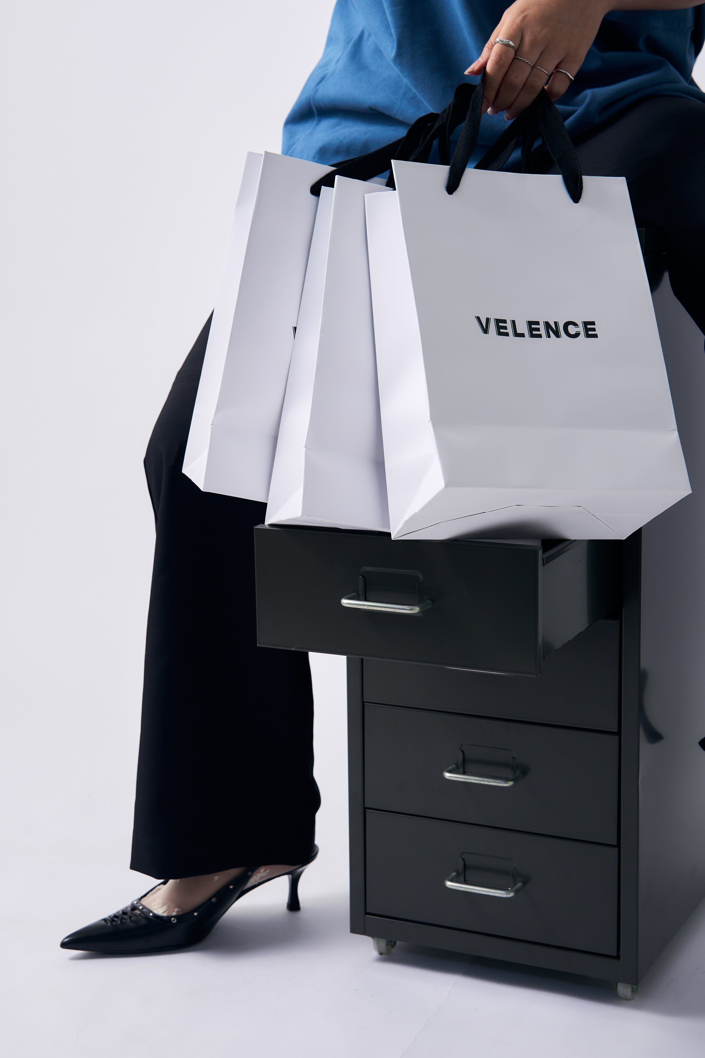 VELENCE – Velenceofficial
